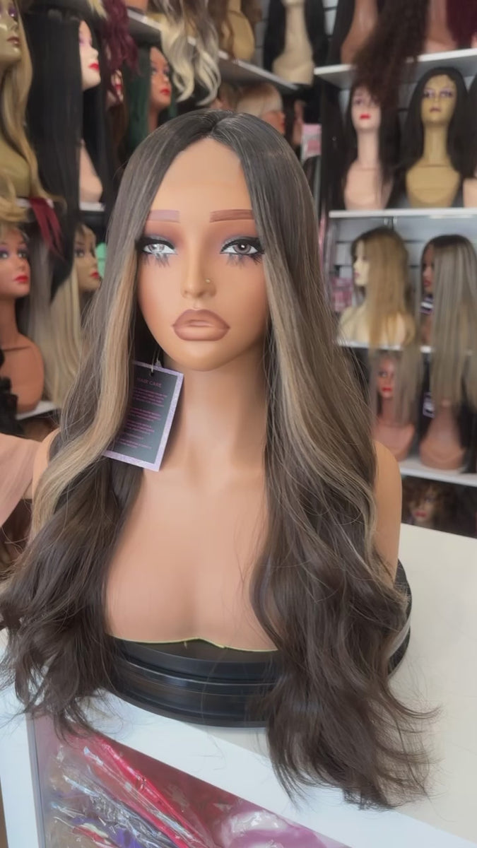 Suzz wavy – All About Braids and Hair Extensions