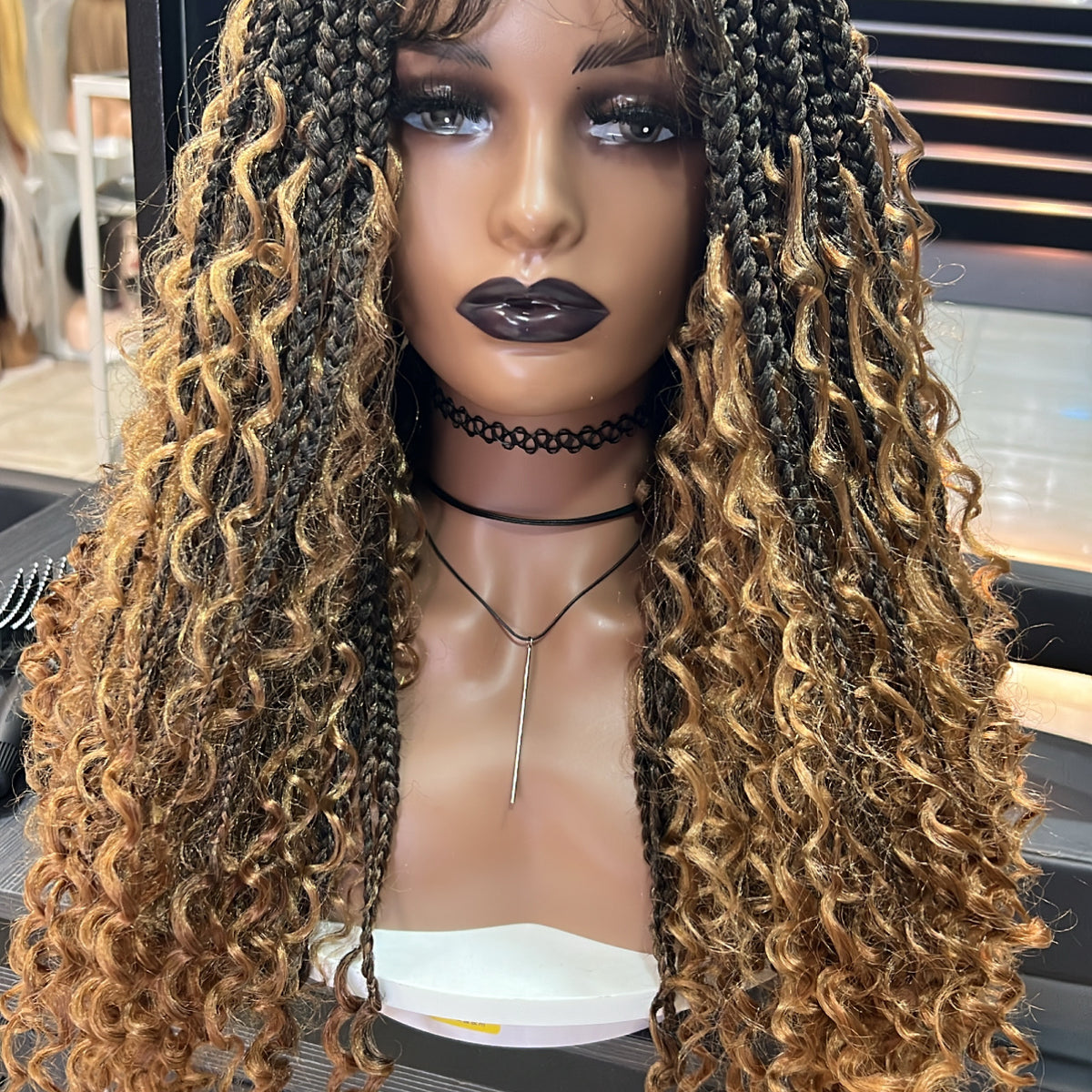 Navia – All About Braids and Hair Extensions