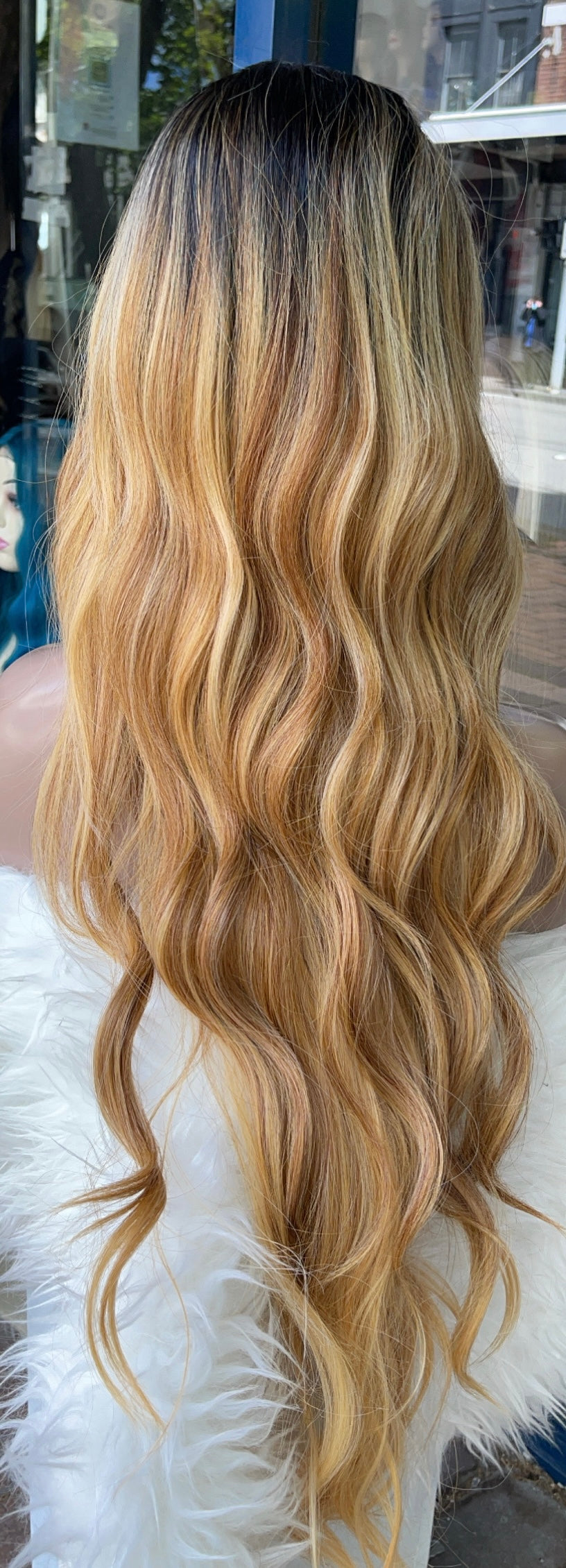 Erin – All About Braids and Hair Extensions
